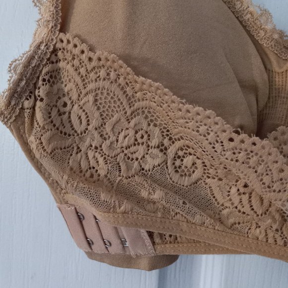 Intimates & Sleepwear | New In Packaging Lace Trim Crossover Wirefree ...